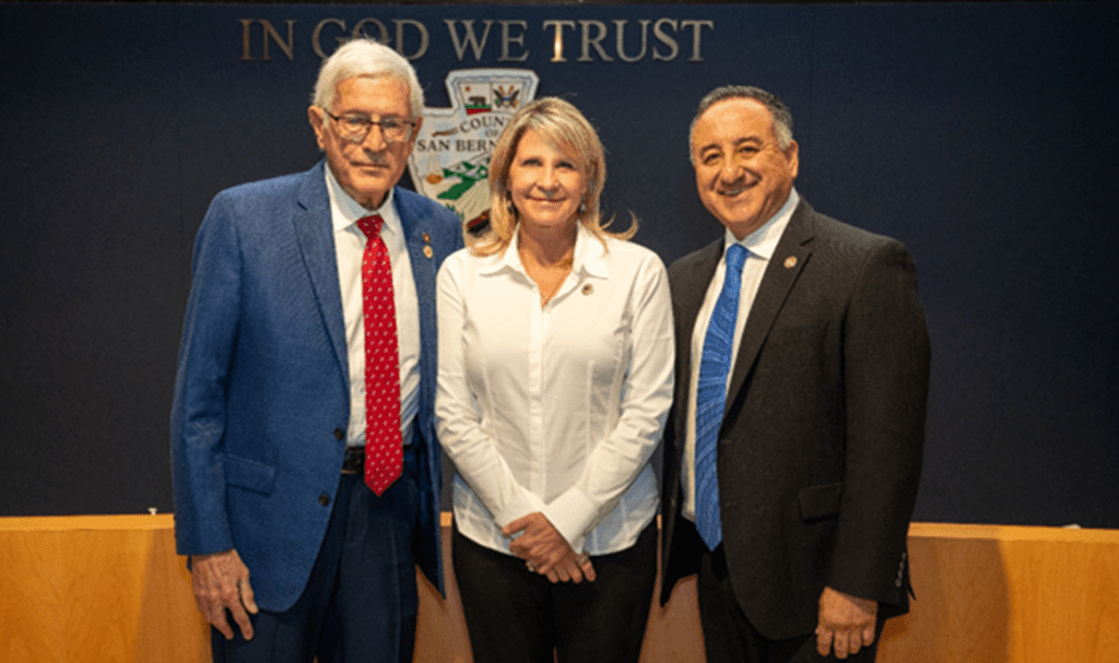 Supervisors Dawn Rowe, Paul Cook and Joe Baca, Jr. sworn in for second ...
