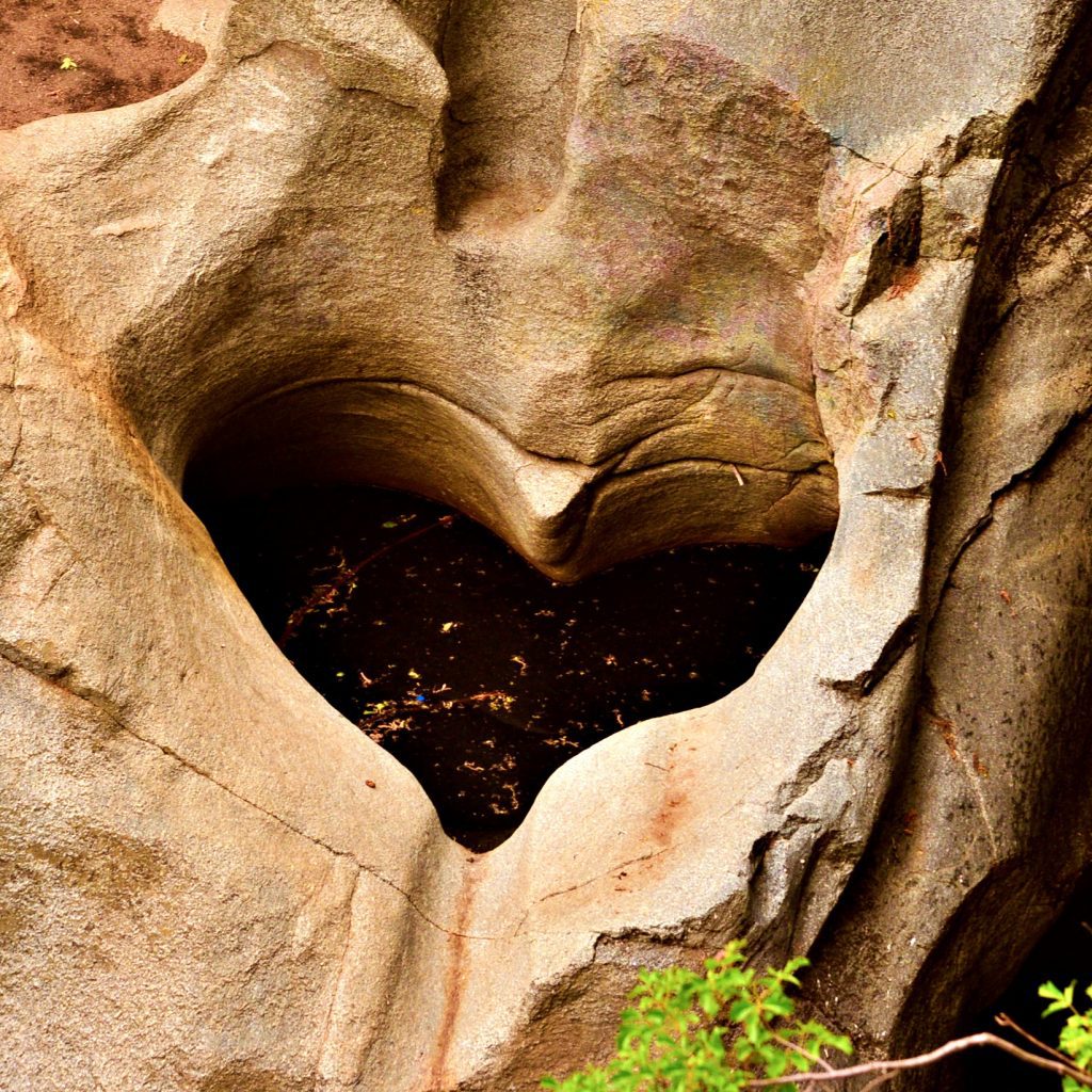 San Bernardino County destinations: Heart Rock Trail – Welcome to San ...